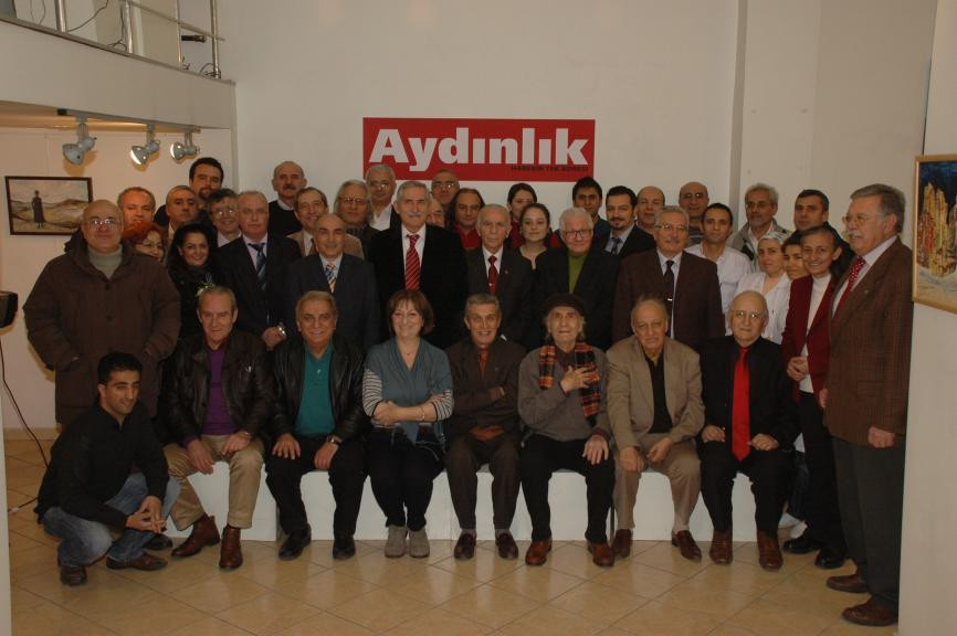 Dünya sahnelerini fetheden Türk yaratıcısını kaybettik