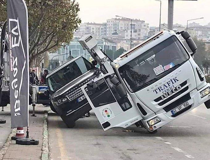 Boş vermişim bölücüsüne, yobazına! Koşun Şahane Cuma’ya! | Şule ...