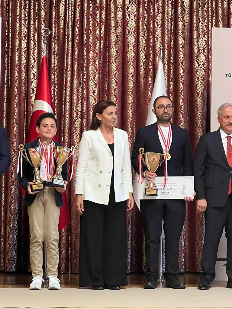 Satranç sayfamızın konuğu Ediz Gürel: 5 yıla dünyaları sığdırdı