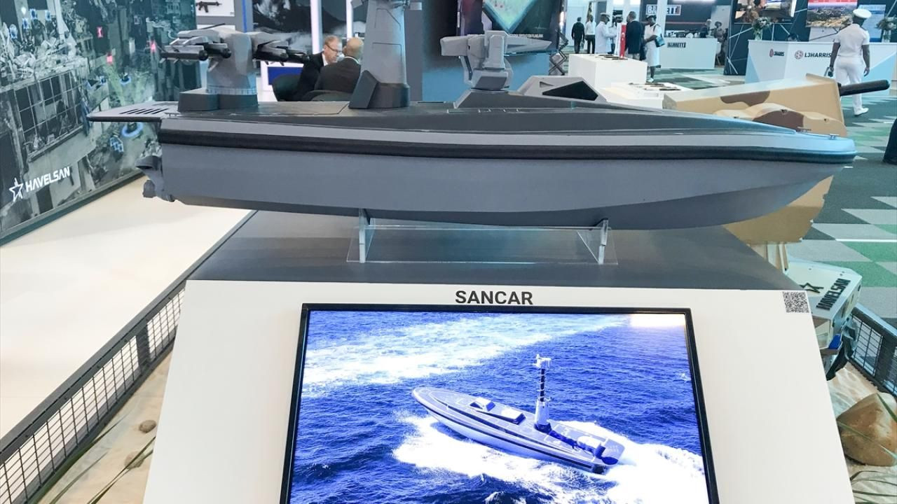 Silahlı insansız deniz aracı Sancar ilk kez vitrine çıktı