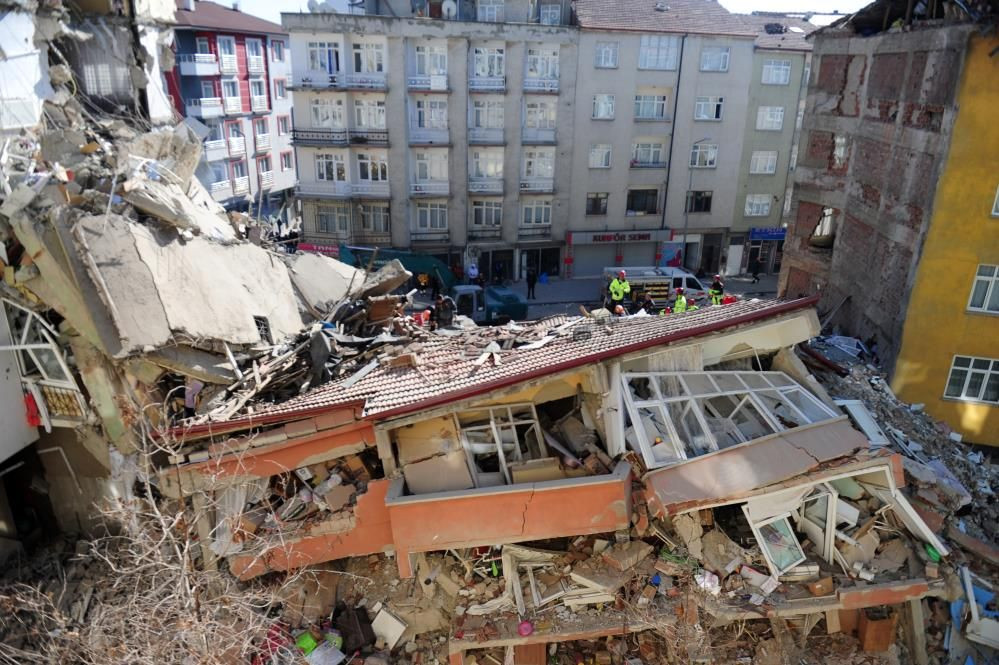 Depremde en riskli 24 yeri açıkladı! 28 milyon kişi...