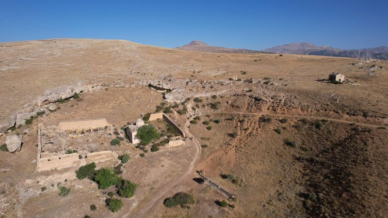 168 yıllık Abrenk Kilisesi kendi haline terk edildi, abrenk kilisesi ...