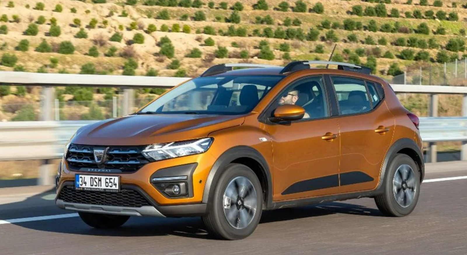 Dacia'dan çılgın fiyat! 435 bin TL'ye satıyor... Dacia Sandero Stepway ...