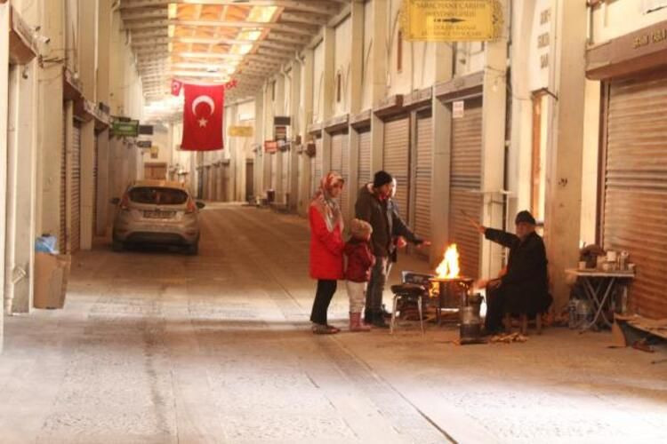 Tarihi Maraş Çarşısı'nın son hali görenleri üzdü
